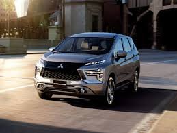 Hello Limousine | Premium Luxury Car & Taxi Service Since 2008